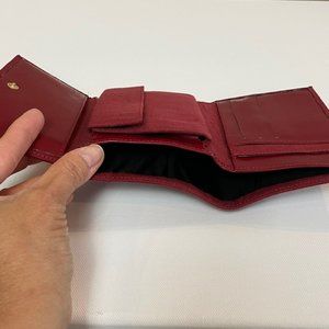 Tupperware | Bags | New Suede Trifold Wallet With Tupperware Fountain ...